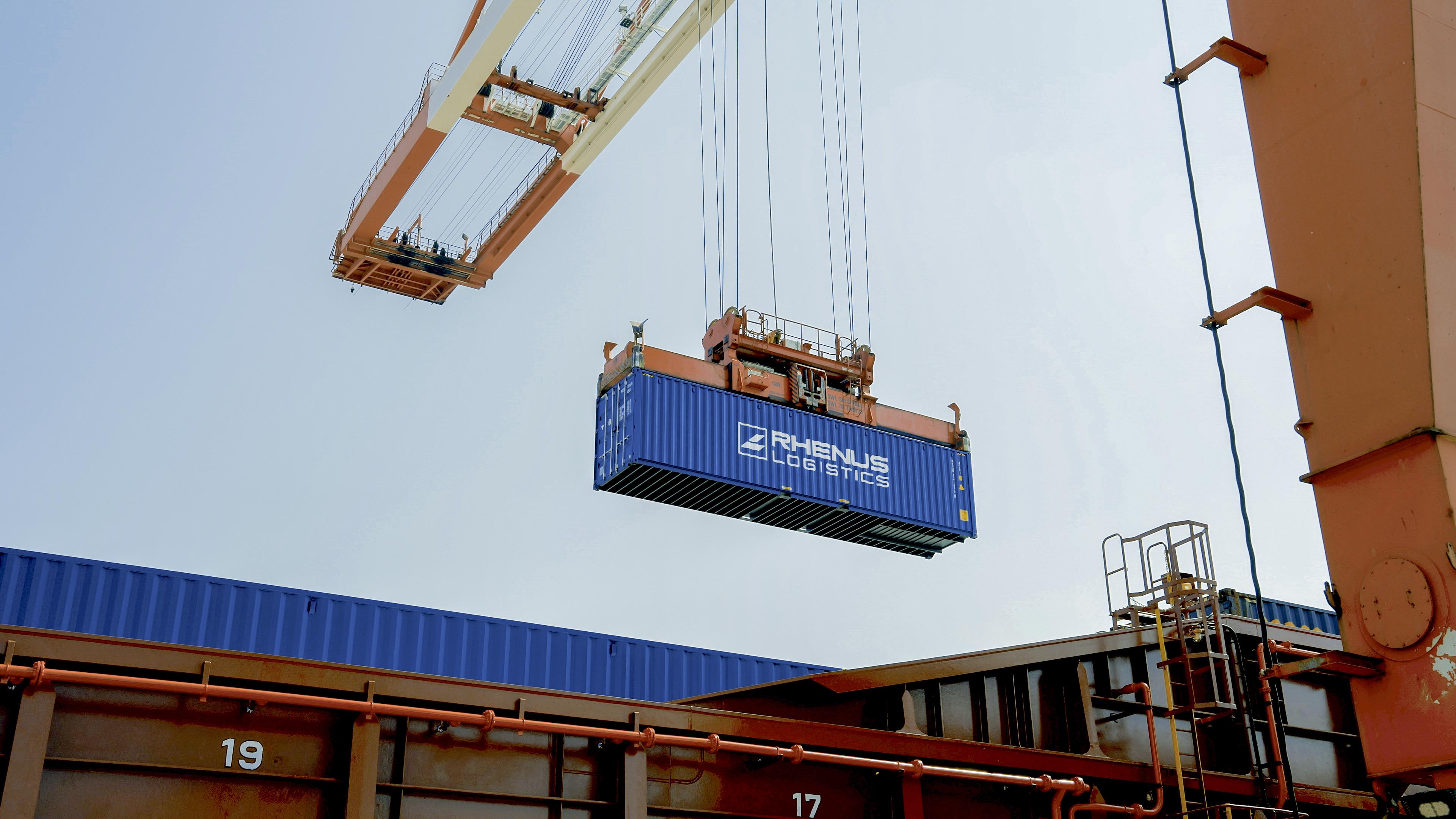 FCL Shipping | Full Container Load Sea Freight | Rhenus